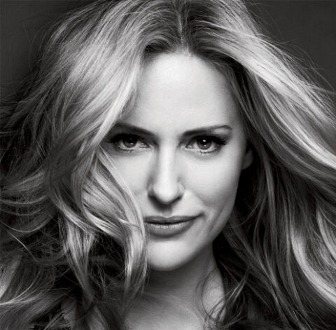 Mullins, Aimee | Women of the Hall